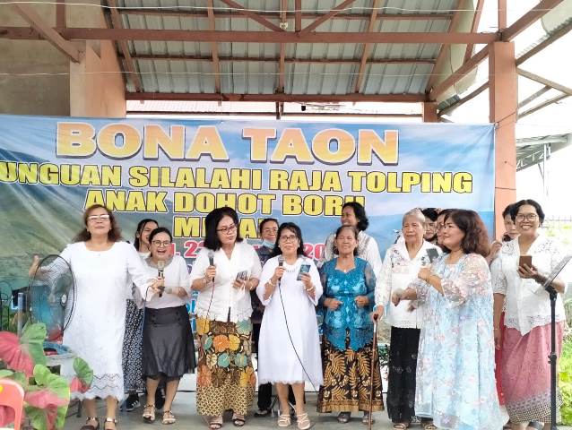 Syukuran Tahun Baru Silalahi Raja Tolping Kota Medan Penuh Keakraban ...